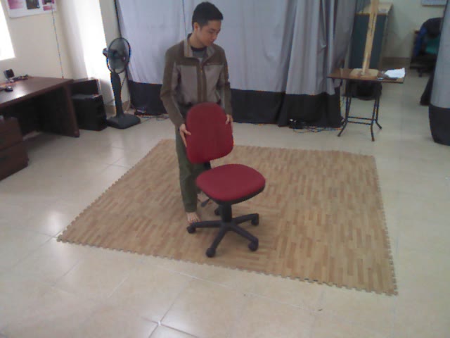 Subject starts moving the chair Subject stops moving the chair